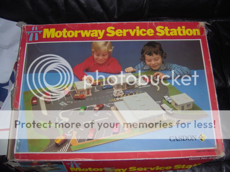 Shite toy-Casdon Motorway Service Station - AutoShite - Autoshite