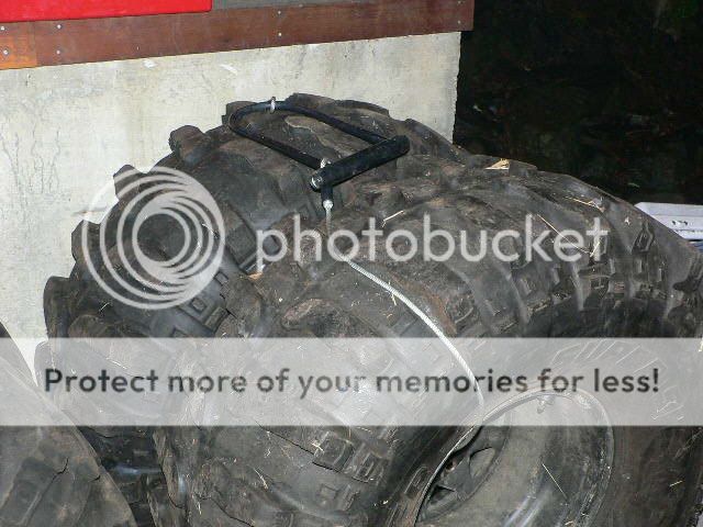 Several 39.5 TSL and Bogger tires | Pirate 4x4